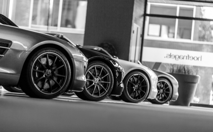 Exclusieve auto dealer Hoefnagels - Official website